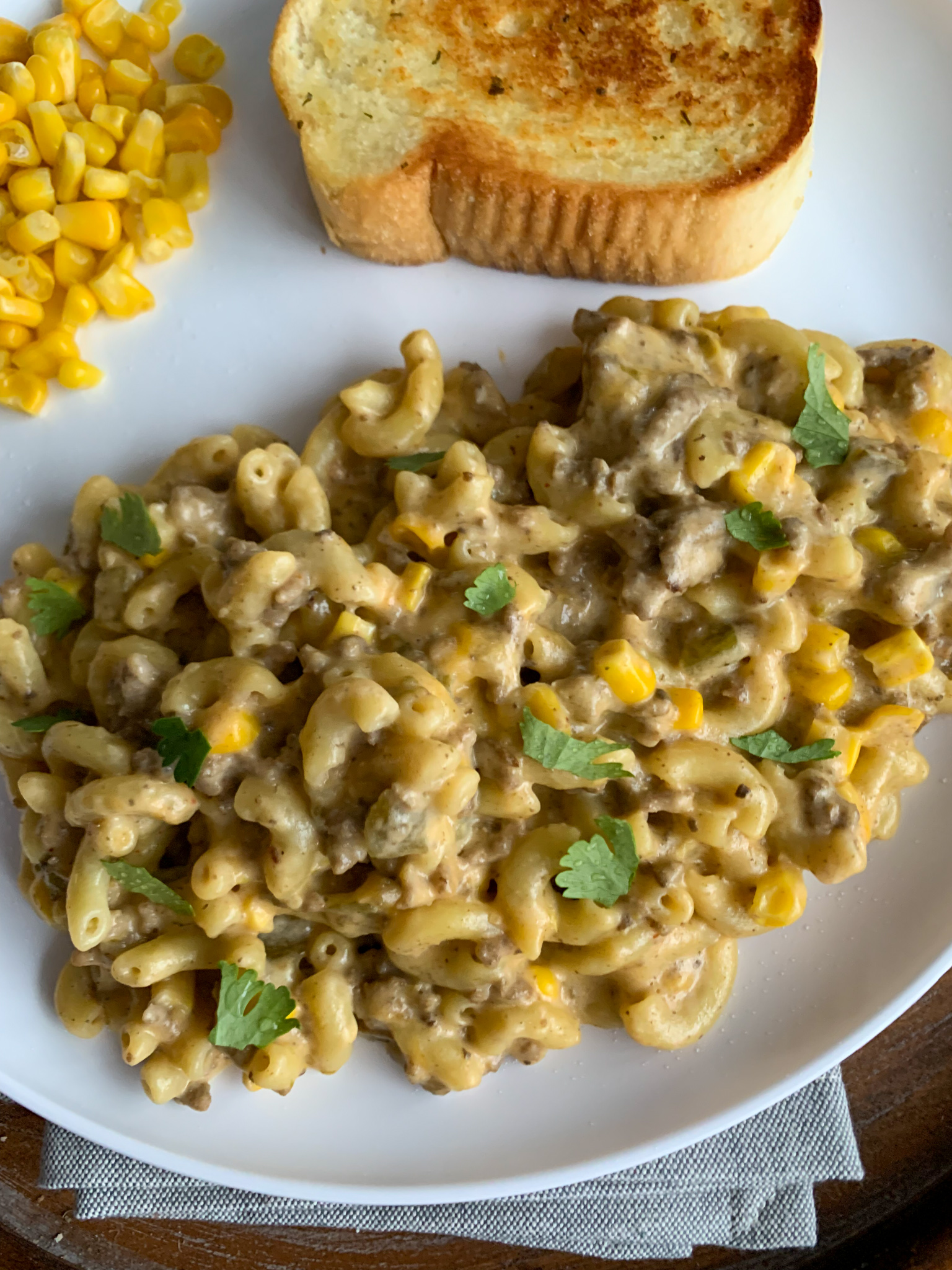 How to Make Easy Salsa Verde Macaroni Beef Skillet
