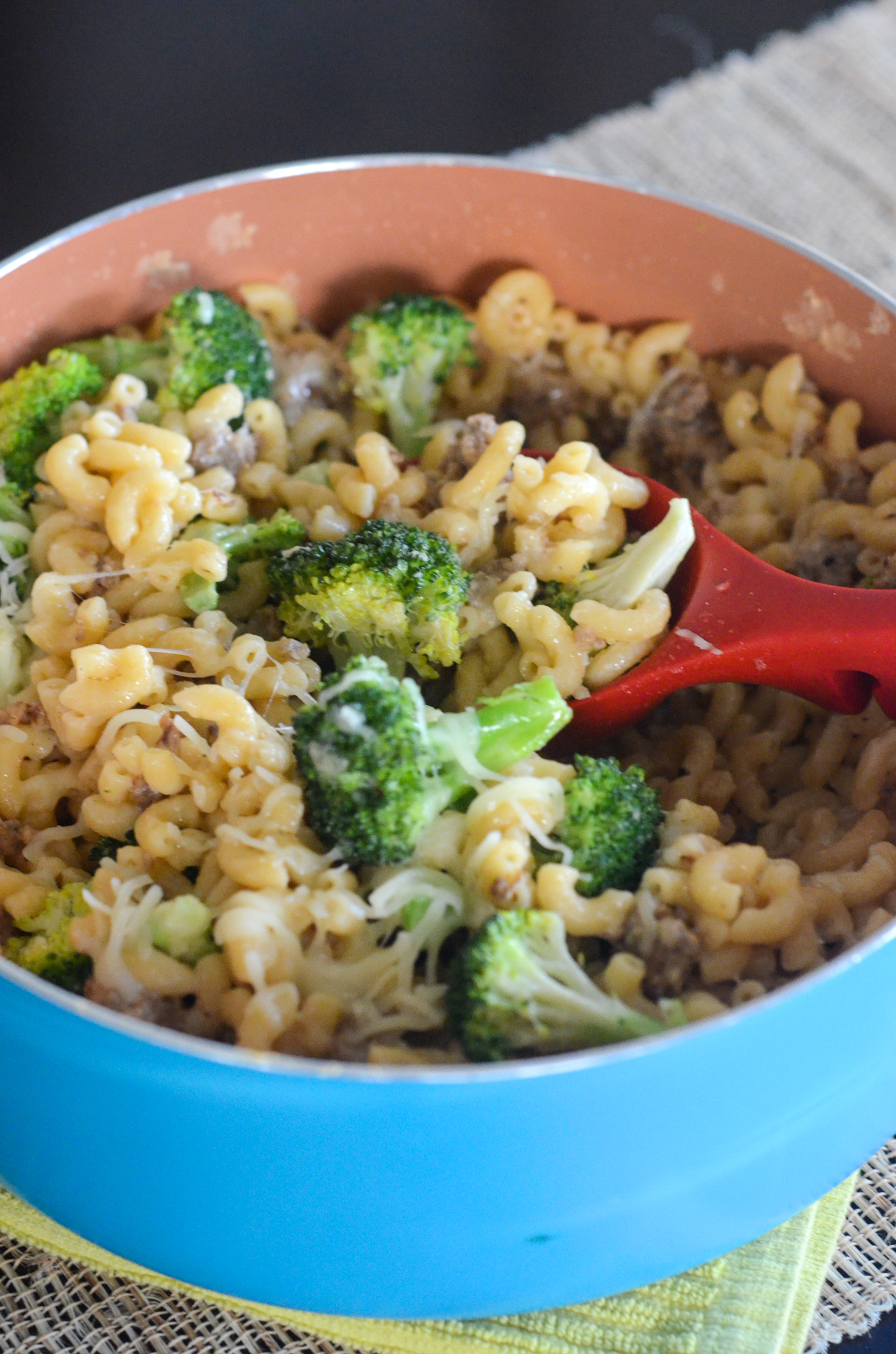 Amazing Sausage Broccoli Macaroni in One Pan
