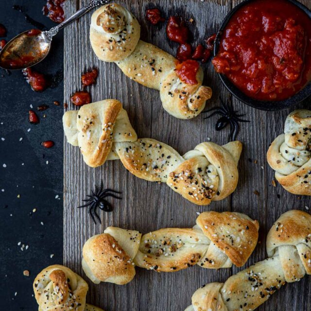 21 Easy Halloween Appetizers for Adult Parties